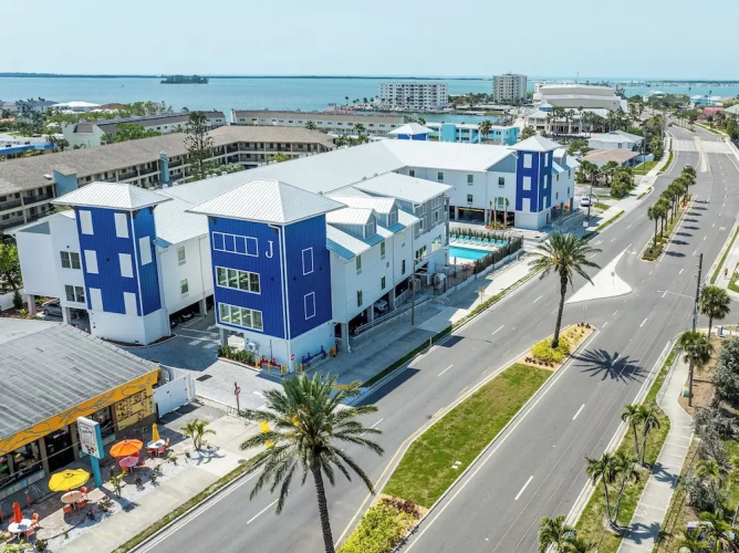 The J Hotel Dunedin Near Honeymoon Island State Park, An Ascend Collection Hotel - Clearwater, FL