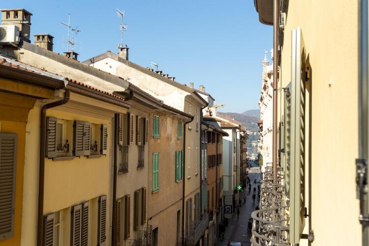 White Flat In Como City Center By Rent All Como - Como