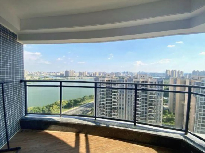 Banyan Bay Huizhou Hotel - Huizhou