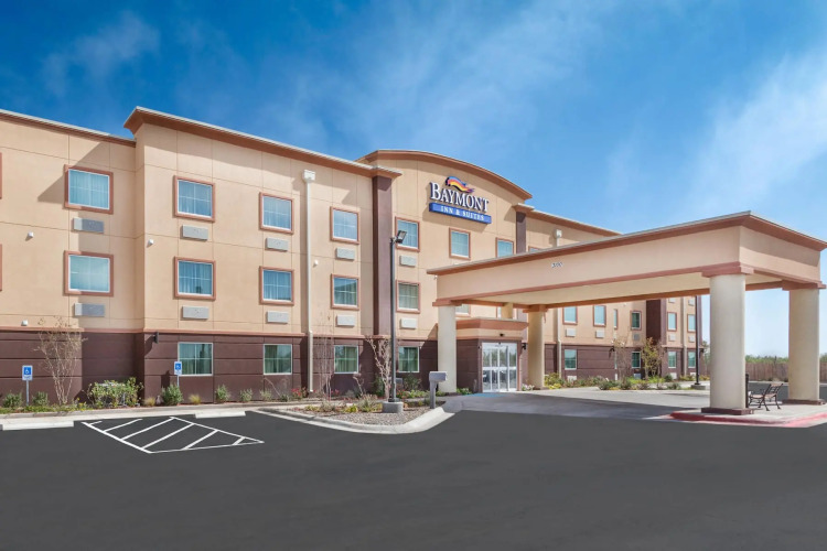 Baymont By Wyndham Midland Center - Midland, TX