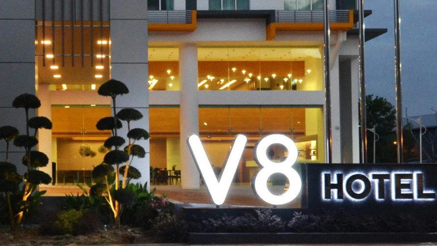 V8 Hotel - 스쿠다이