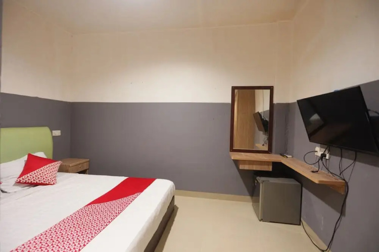 Oyo 92988 City Room - Batam