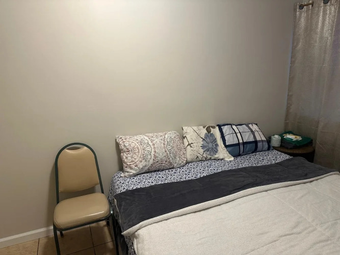 Divine Villa And Resort - 32 Evergreen - New York City