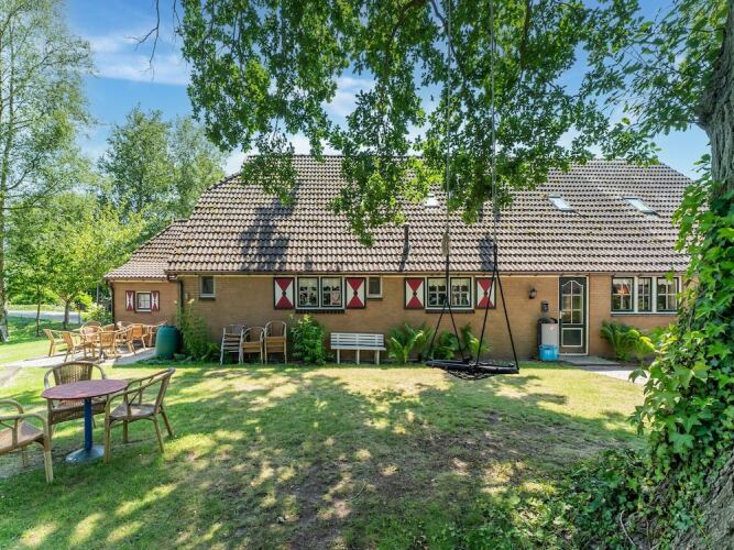 Attractive Farmhouse In Giethoorn With Garden - Giethoorn