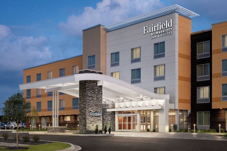 Fairfield Inn  Suites Cleveland Tiedeman Road - Cleveland, OH