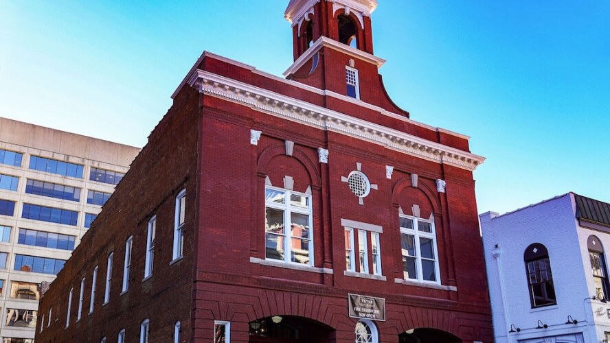 Fire Station One Boutique Hotel - Smith Mountain Lake, VA