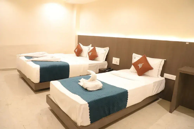 Hotel Casa Royal Residency - Mumbai