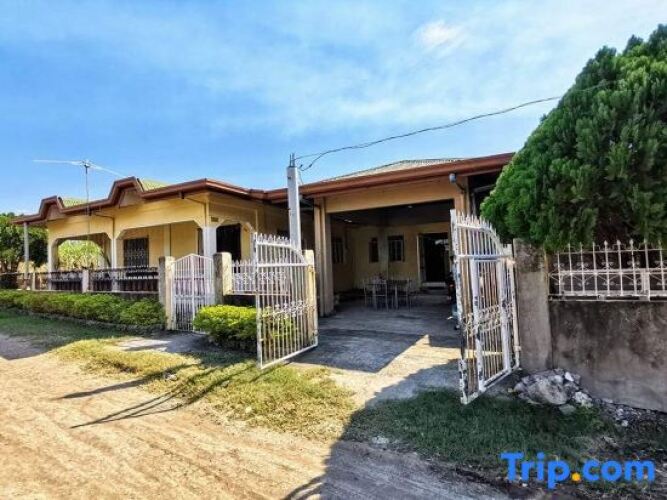Albert's Transient House - Calatagan