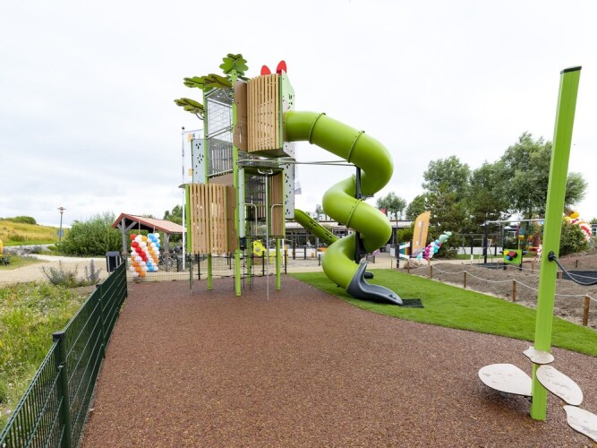 Unique Bungalow With Nautical Decor At The Beach - Hook of Holland
