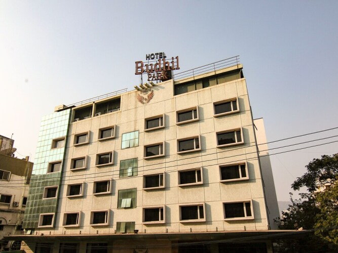 Oyo 1085 Hotel Budhil Park - Visakhapatnam