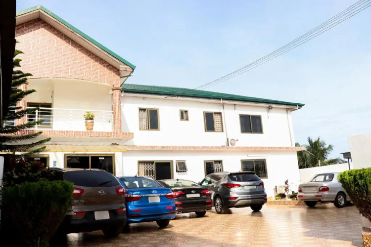 Bonsukoda Lodge - Accra