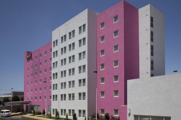 City Express Suites By Marriott Toluca - Toluca