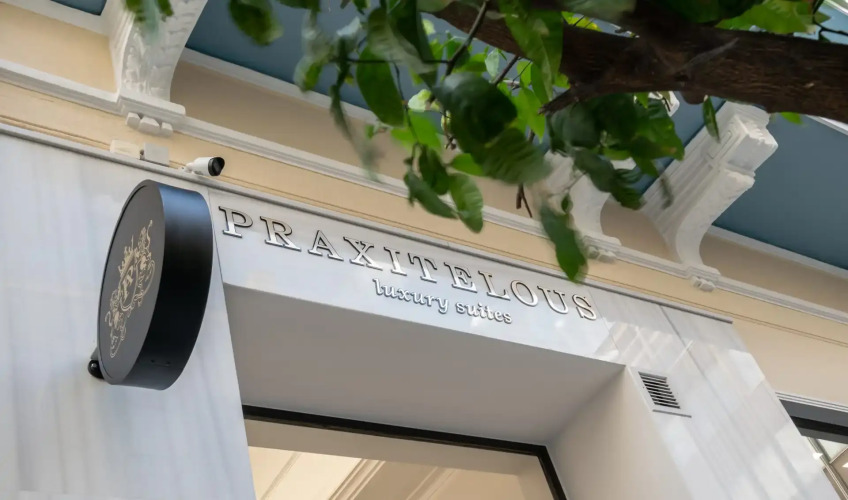 Praxitelous Luxury Suites - Athens