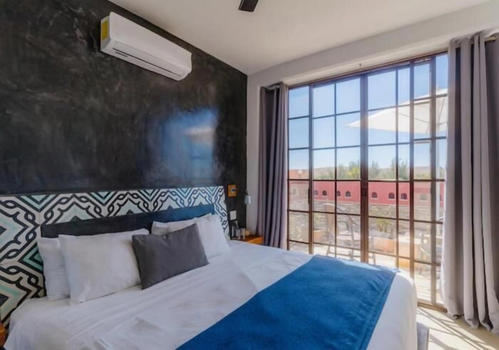 Baja House - Todos Santos