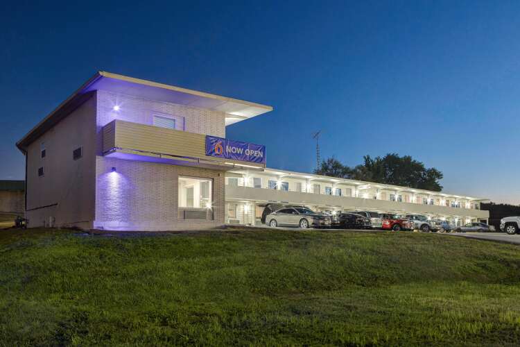Motel 6 Bonne Terre, Mo - Farmington, MO