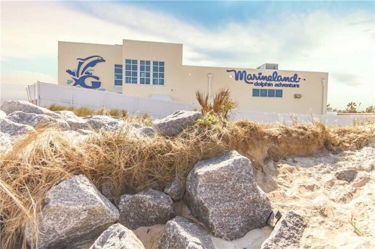 Ocean Palms, Sleeps 8, 4 Bedroom, Walk To The Beach By Vtrips - Crescent Beach, FL
