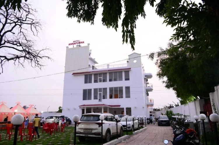 Hotel Annapurna Regency - Mirzapur