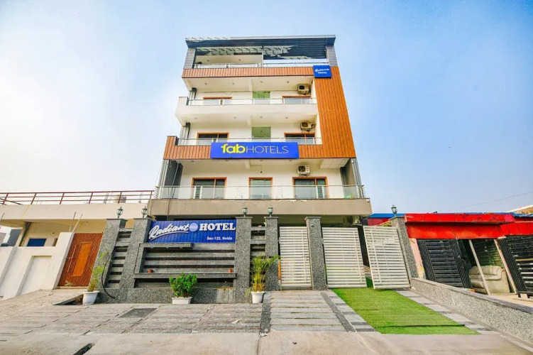 Fabhotel Radiant Blu - Noida