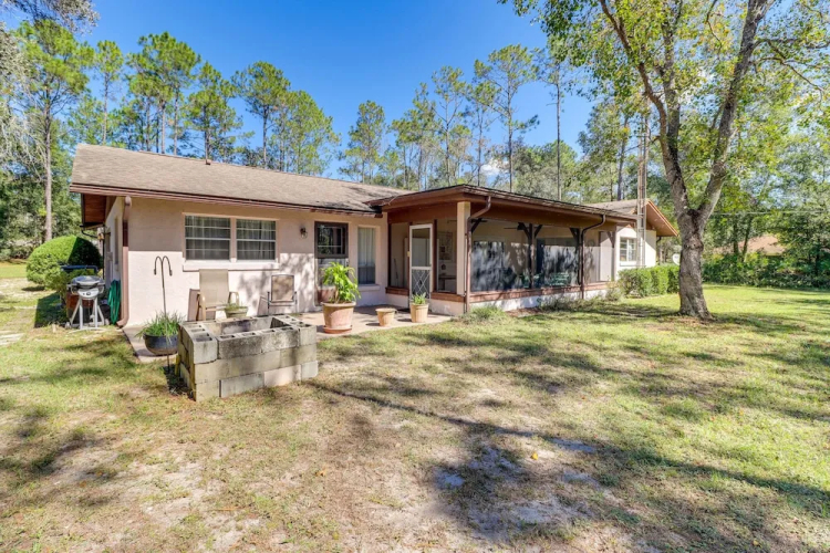 Florida Vacation Rental: 2 Mi To Rainbow River - Rainbow Springs, FL