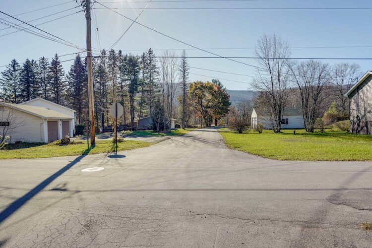 Windham Home Near Mountain Biking & Hiking Trails! - Windham, NY