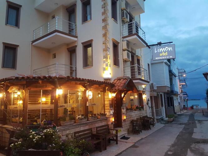 Limon Otel - Foça