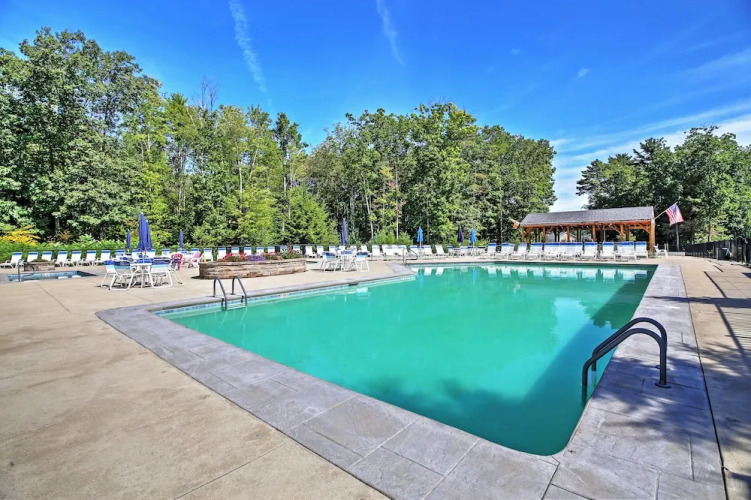 Wells Beach Cottage W/ Pool Access ~ 1 Mi To Coast - Wells, ME