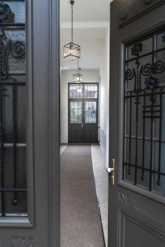 Twenty Five - Work & Life - Amstetten