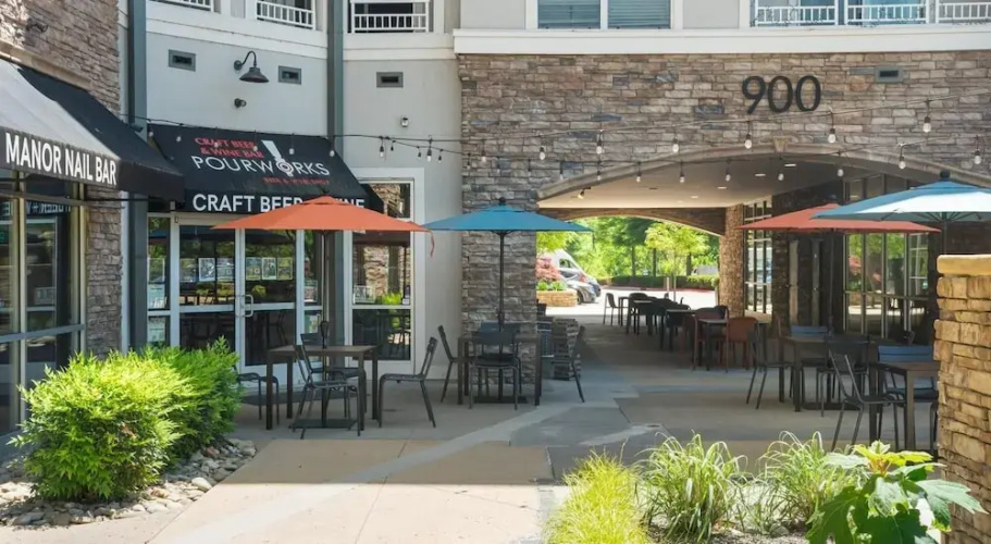 Landing Apartments Raleigh - North Hills - Raleigh, NC