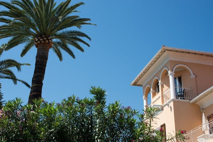 Hôtel Reine D'azur - Menton