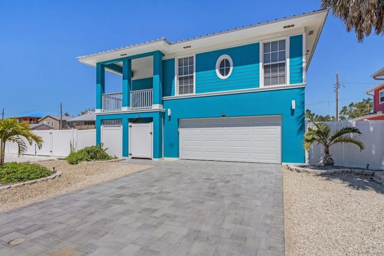 Inn-2-blue - 155 Jefferson St 3 Bedroom Home By Redawning - Fort Myers Beach, FL