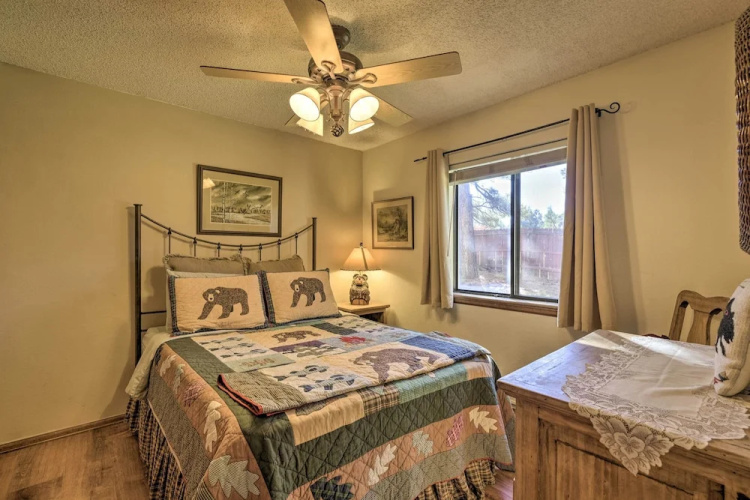 Cozy Pagosa Condo: Stunning Mountain & Lake Views! - Village Lake, Pagosa Springs