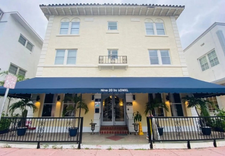 Nine20 Collins - South Beach, FL