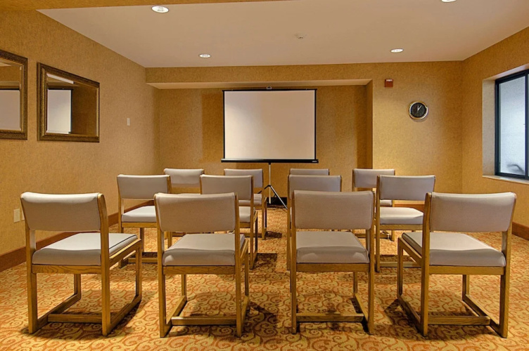 Ramada Wisconsin Dells - Lake Delton, WI