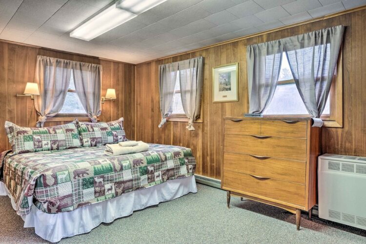 Cozy Franconia Cottage W/ Community Pool & Hot Tub - Franconia, NH