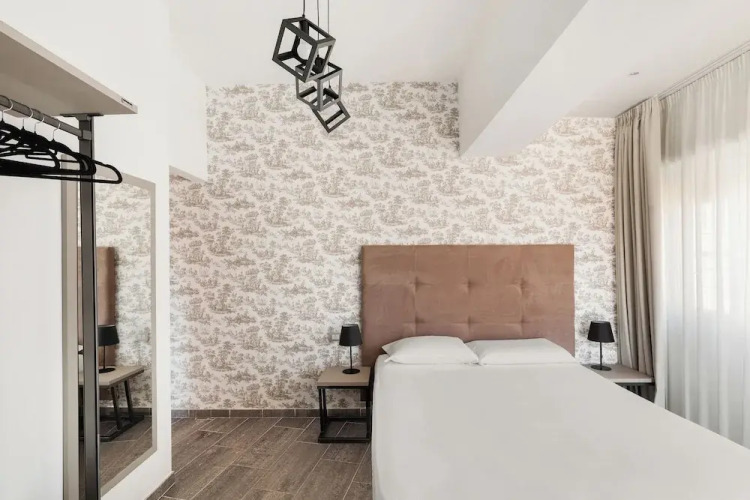 Adelante Rooms San Giovanni - Rome