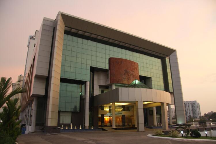 Gokulam Park Hotel And Convention Centre - Kochi