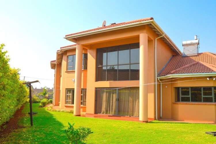 Mount Pleasant - Luxurious 4-bed Villa - Harare