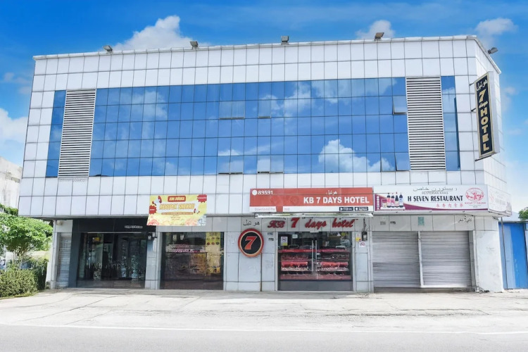 Hotel O Kb Near Siti Khadijah Market Formerly Kb 7 Days - Tumpat