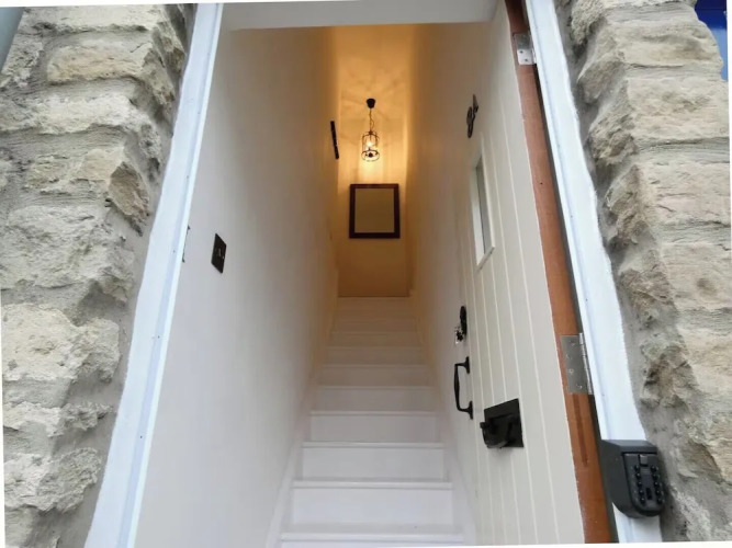 1840's Converted Railway Cottage - Swindon