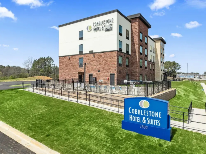 Cobblestone Hotel & Suites - Cullman - Cullman, AL