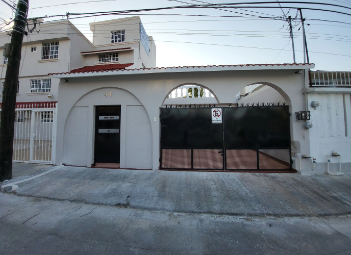 Book & Sleep 44 - Cancún