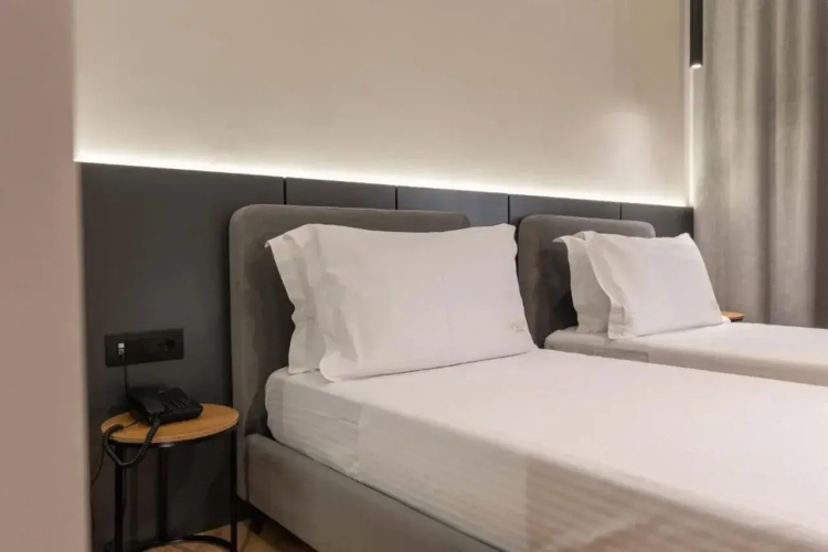 Sasso Hotel - Vlorë
