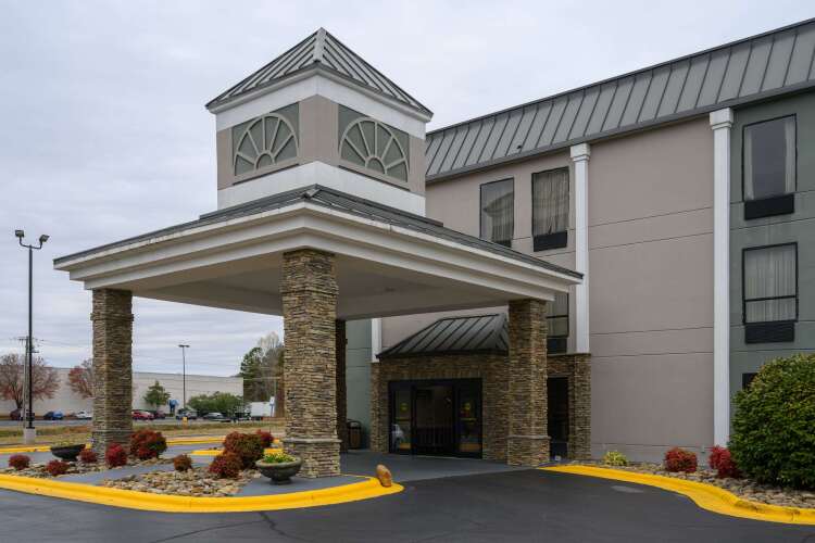 Quality Inn & Suites - Lexington, NC