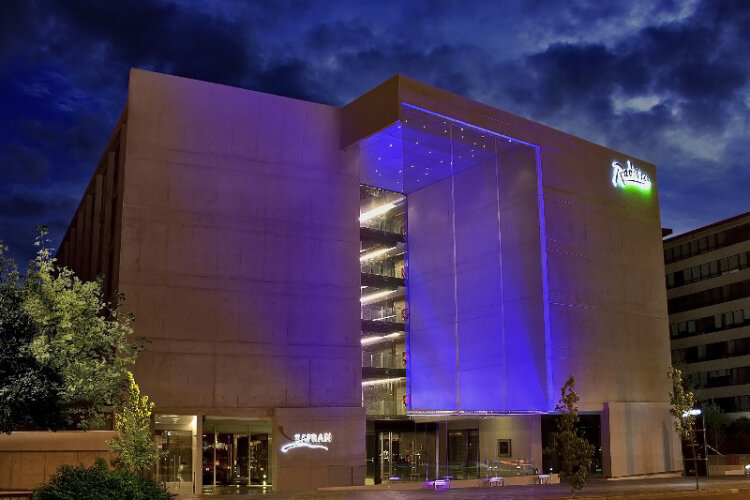 Radisson Petra La Dehesa - Santiago (Chile)