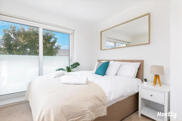 Elephant Court - Comfortable, Spacious House With Parking - Reading