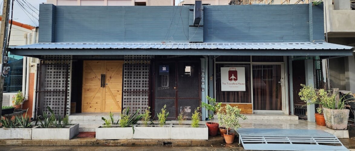 The Travellers House - Pet Friendly Accommodation - Bangkok
