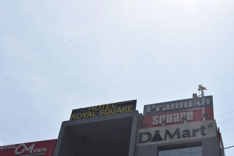 Hotel Royal Square - Gandhinagar