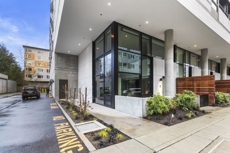 Open Loft In Redmond Core - 92 Walkscore - Redmond, WA