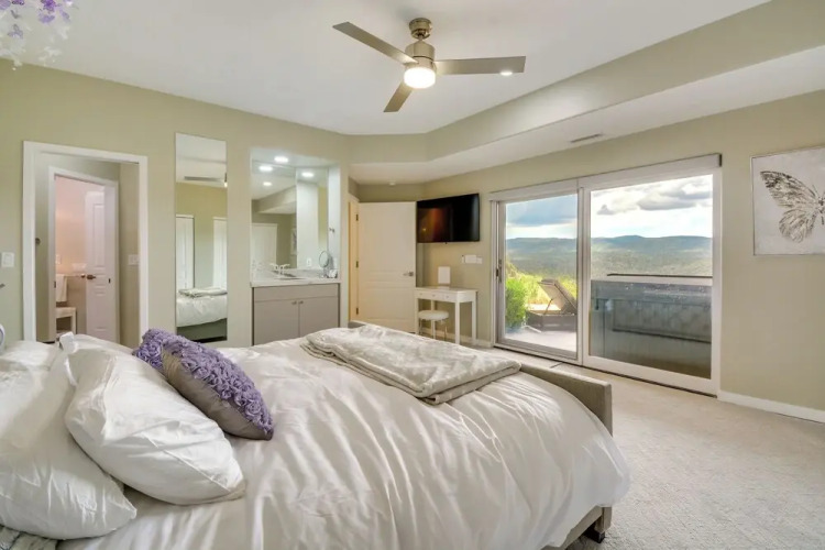 Prescott Gem: Hot Tub & Mtn Views, 7 Mi To Dtwn - Prescott Valley, AZ