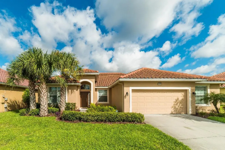 Solterra Resort Homes - Davenport, FL